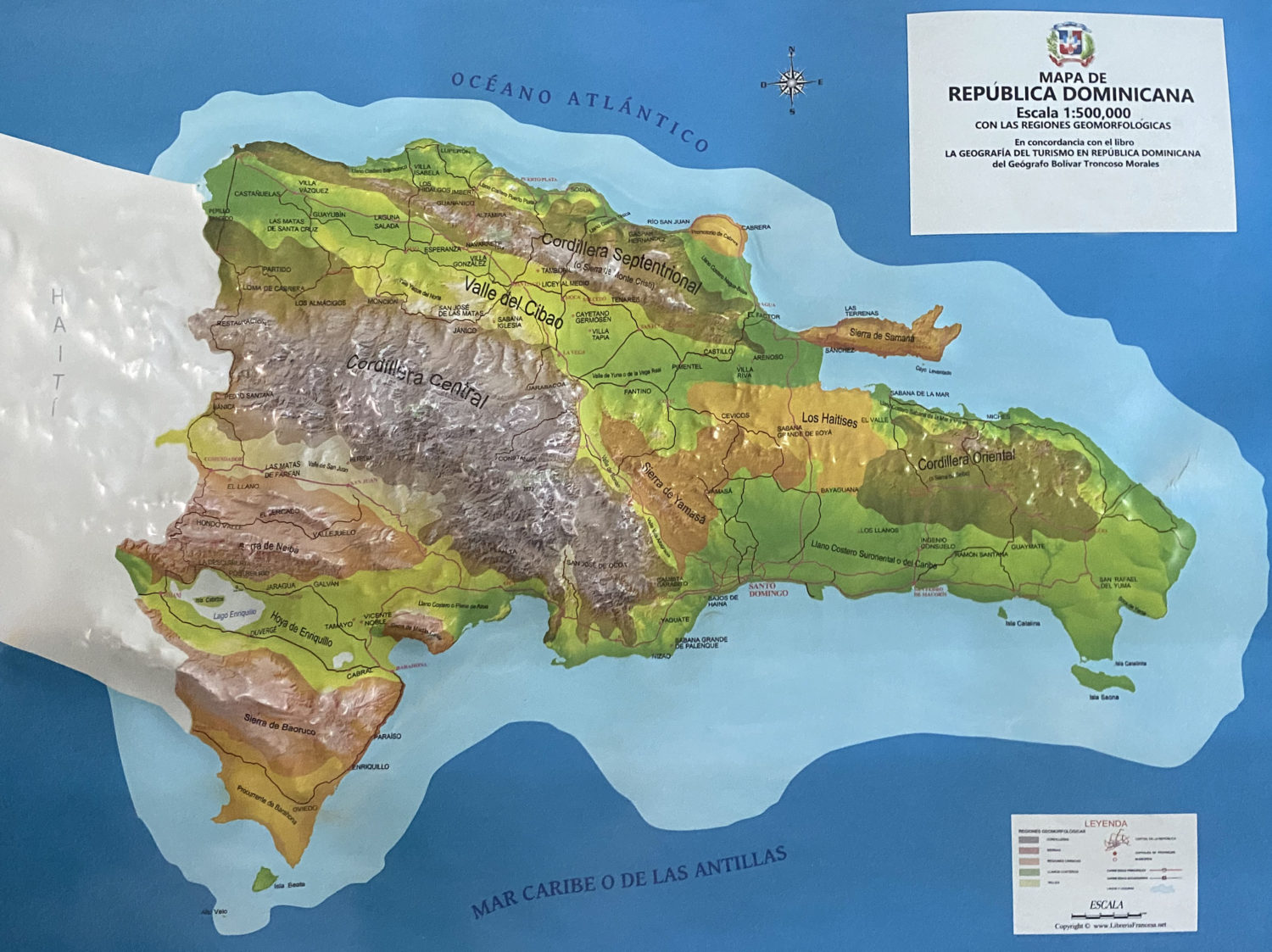 Mapa geomorfológico de la República Dominicana