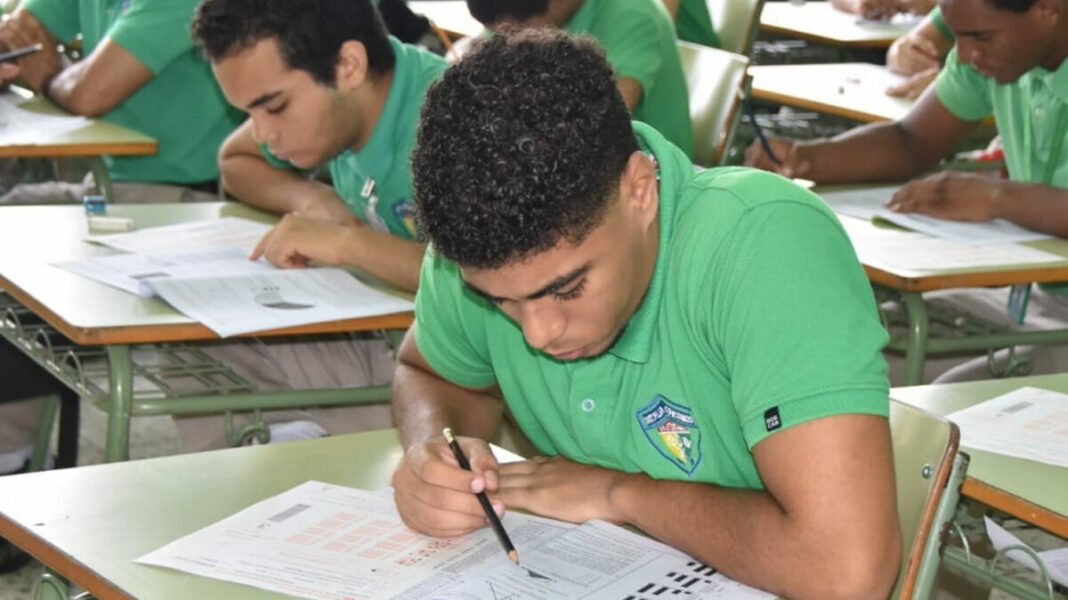 ¿Listo para las Pruebas Nacionales? Practica aquí y prepárate para aprobar
